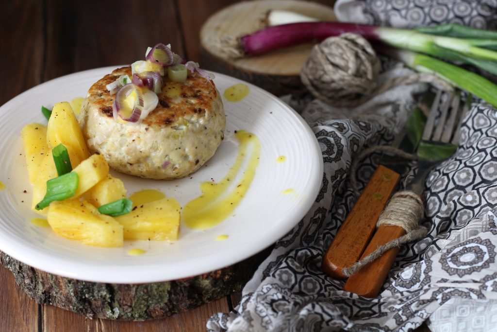 Burger di pollo ananas e pepe di Timut - Papilla Monella